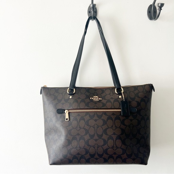 Coach | Bags | Coach Style F7969 Gallery Tote Bag In Signature Canvas ...